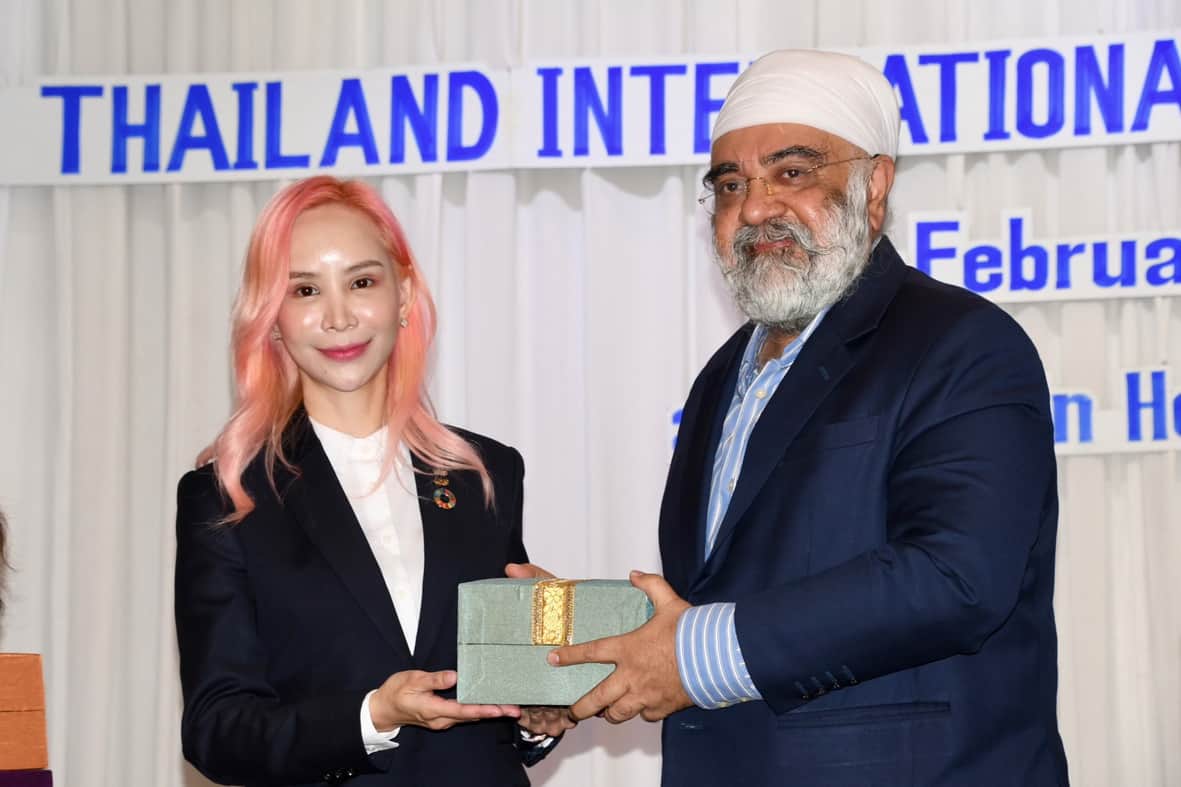 CEO มิตรแท้ฯ ร่วมการเสวนา